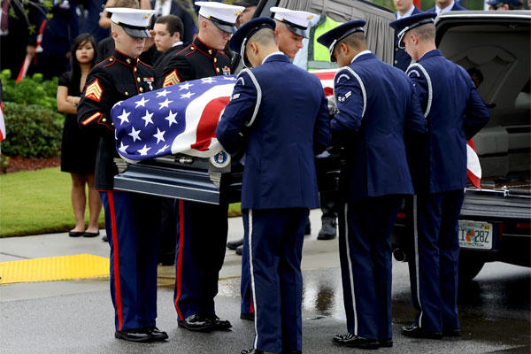 Memorial Service Held for AF Legend Col. Bud Day | Military.com